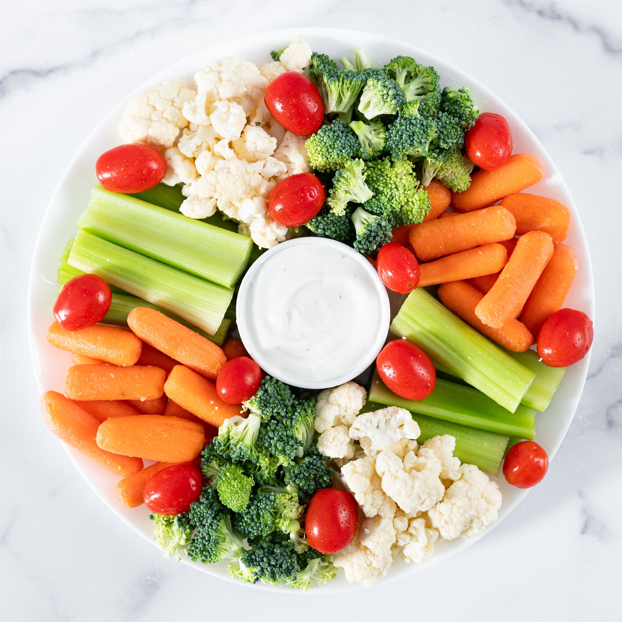Vegetable Tray & Ranch Dip | Plum Creek Farm Market